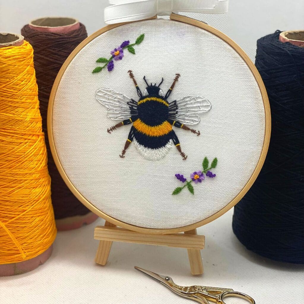 Easy Hand Bee Embroidery Kit for Beginners - Treasure Kave Embroidery
