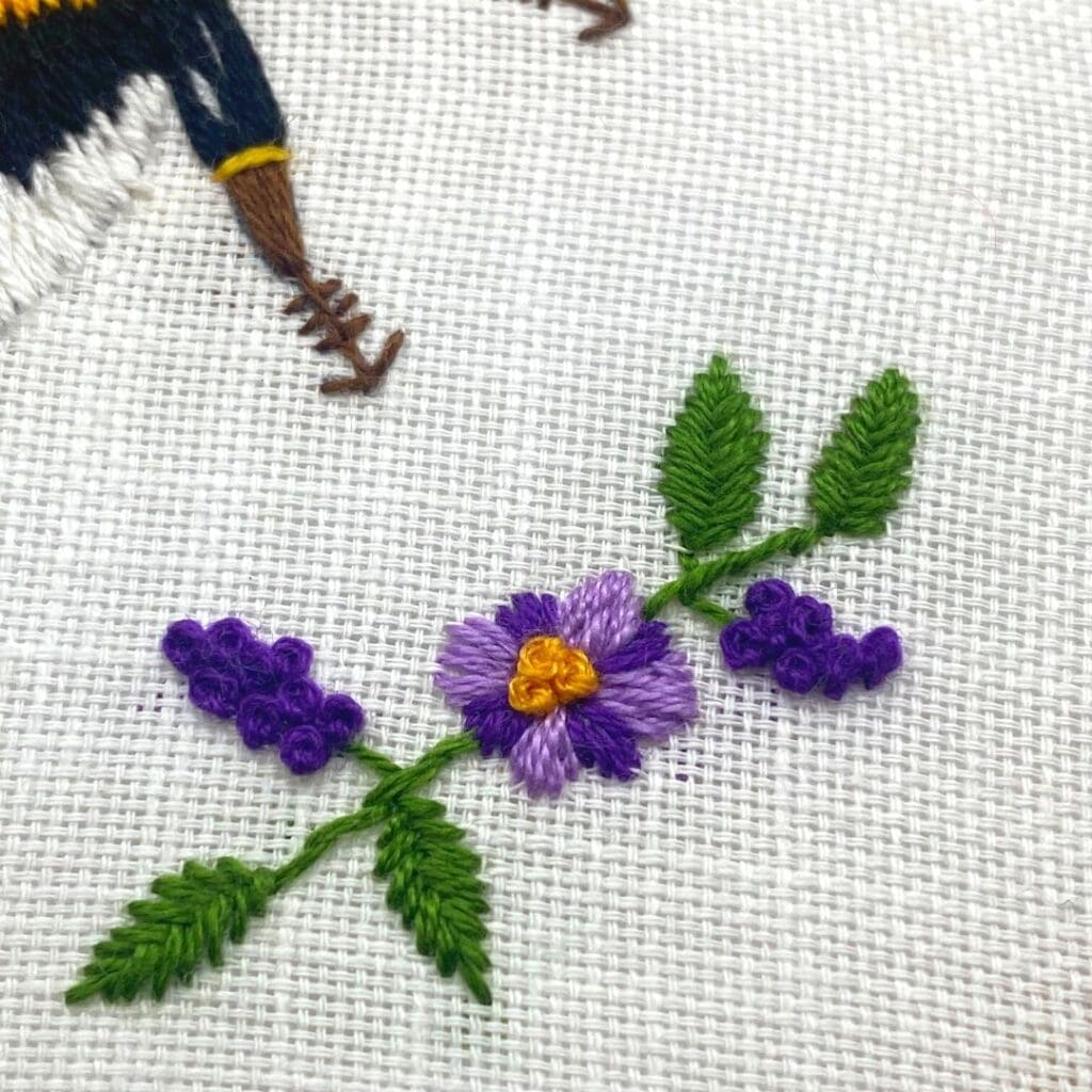 Easy Hand Bee Embroidery Kit for Beginners - Treasure Kave Embroidery
