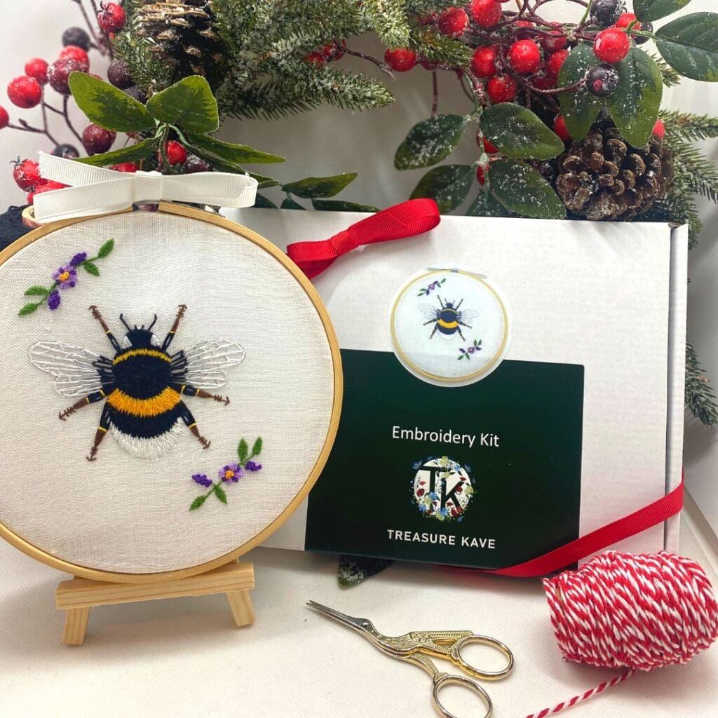 Easy Hand Bee Embroidery Kit for Beginners - Treasure Kave Embroidery