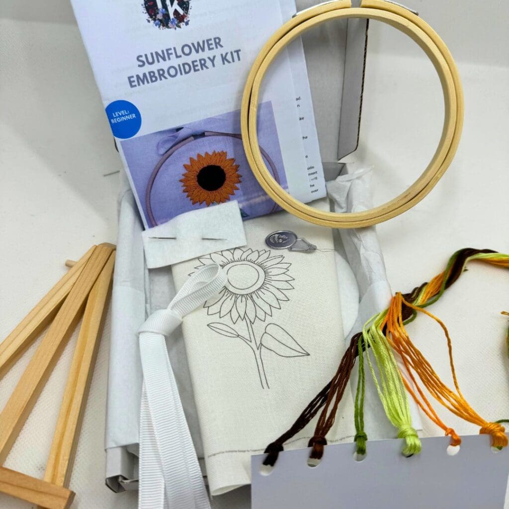 Sunflower embroidery kit, DIY embroidery kit, Beginners embroidery ...